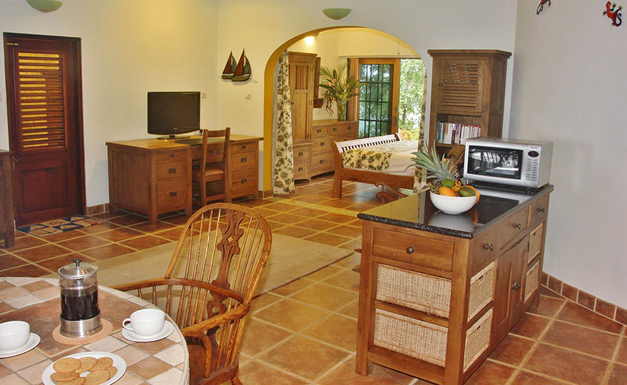 Pool House Gallery | Tropical Hideaway Bequia