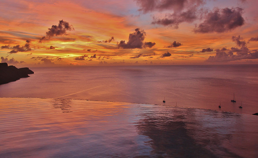 Infinity Pool & Caribbean Sea Gallery | Tropical Hideaway Bequia